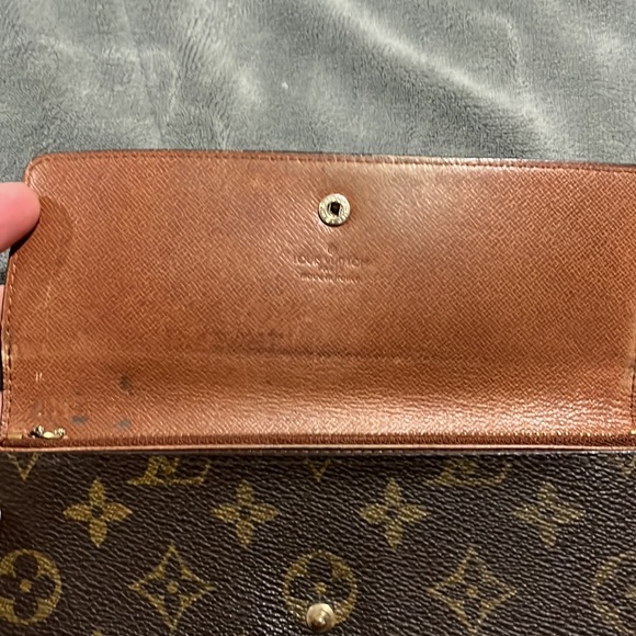 Louis Vuitton | Bags | Authentic Vintage Louis Vuitton Wallet With ...
